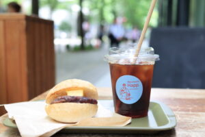 【Happ. Stand & Gallery/丸の内】犬OK！モーニングセット、おすすめだよ | わんこと一緒にシンプルキャンプplus